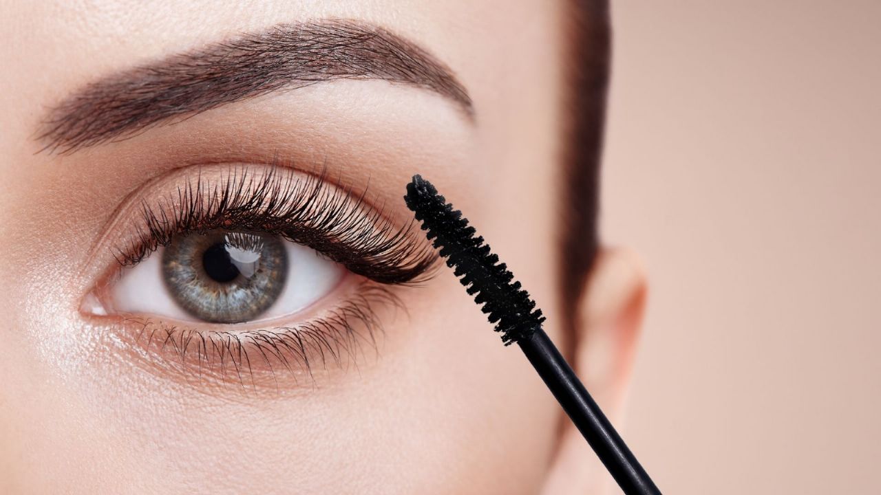 5 Mejores marcas de rímel para lograr unas pestañas largas con impacto ...